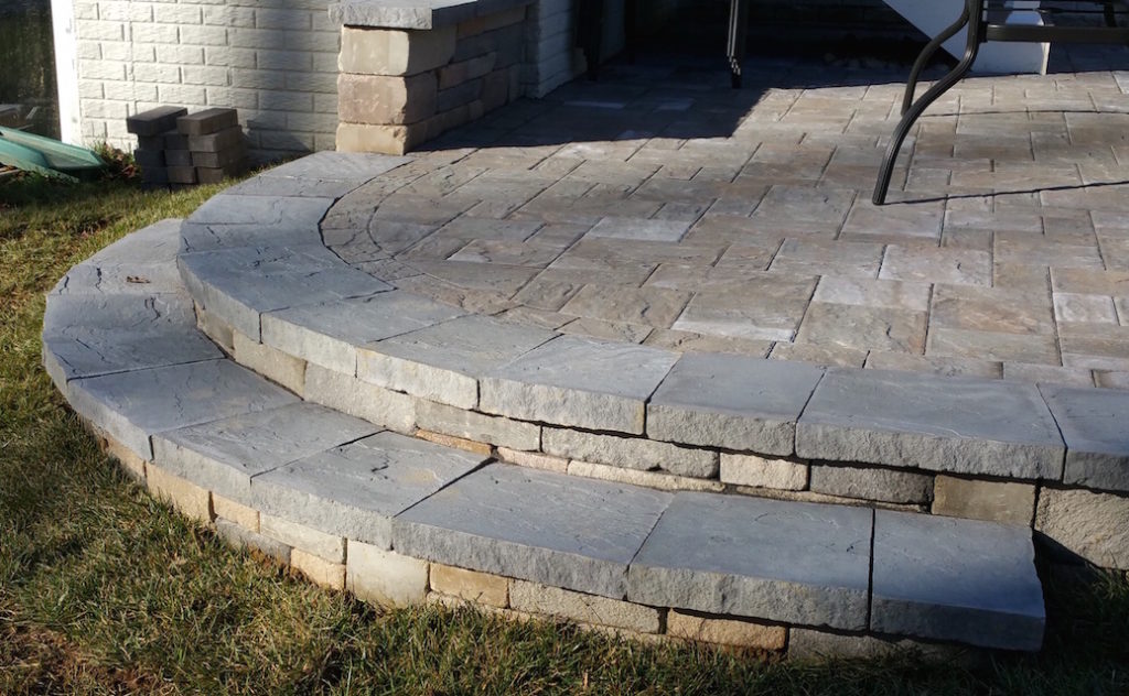 Ledgestone Cast Cap 1 | Life Time Pavers